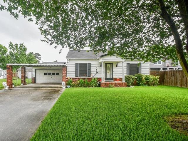 7409 S Hall St, Houston, TX 77028