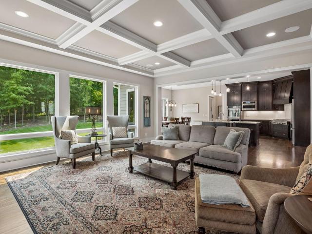 7400 Dogwood Road