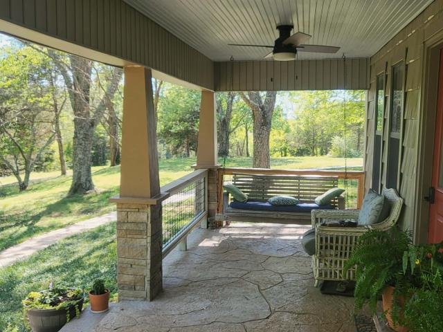 7400 Franks Ferry Rd