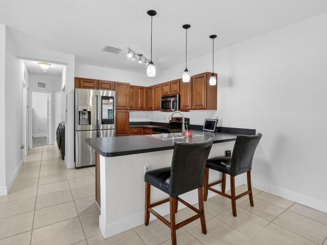 7400 Palomino Dr, Unit 524, Hollywood, FL 33024 | MLS #F10555