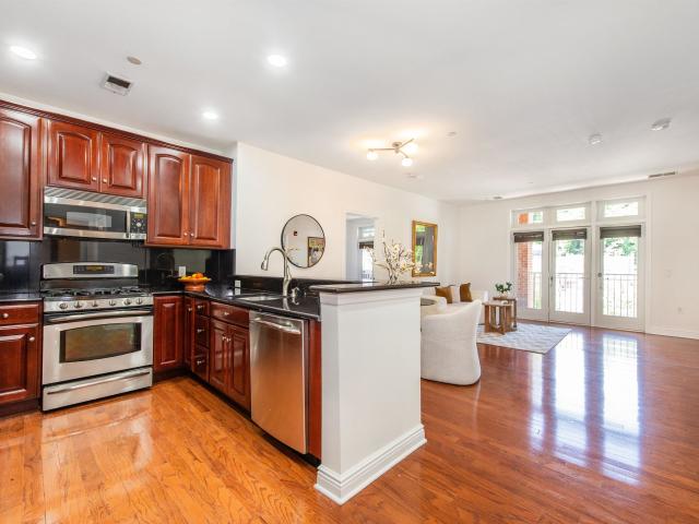 7400 River Rd # 302