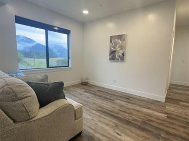 7400 Seymour Way, Juneau, AK 99801