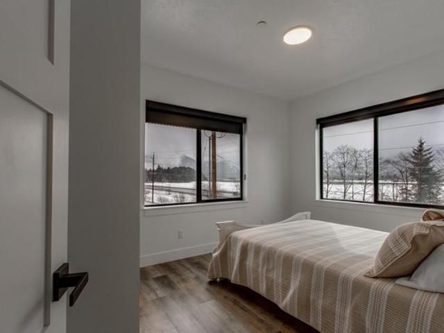 7400 Seymour Way, Juneau, AK 99801