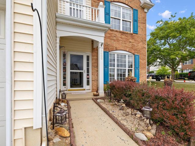 7400 Silver View Lane