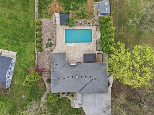 7401 NW Eastside Drive
