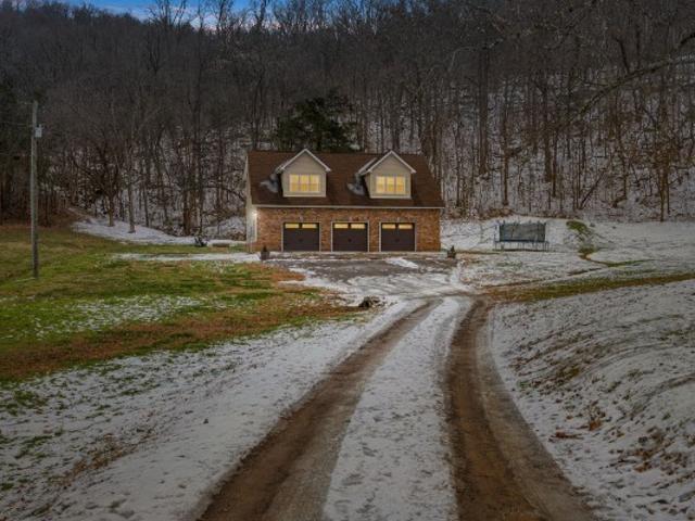 7401 Burks Hollow Rd
