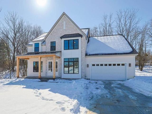 7401 Cornell Rd, Montgomery, OH 45242
