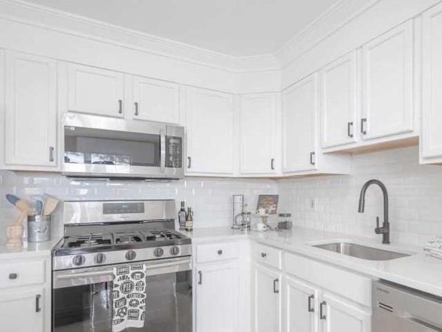 7401 Dane Ct # Left Side