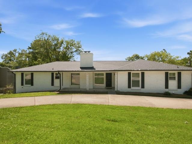 7401 Harrow Dr, Nashville, TN 37221