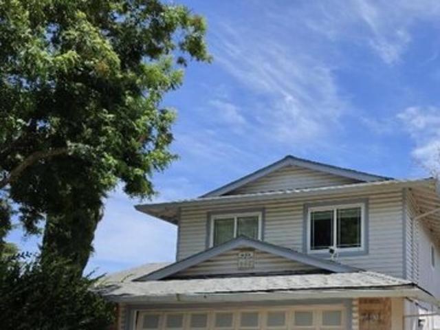 7401 Palmer House Dr, Sacramento, CA 95828