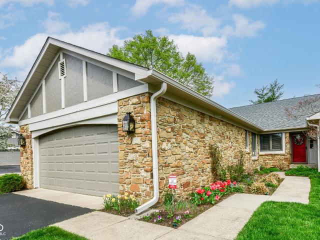 7401 Sylvan Ridge Rd, Indianapolis, IN 46240 | MLS #22093 | Compass