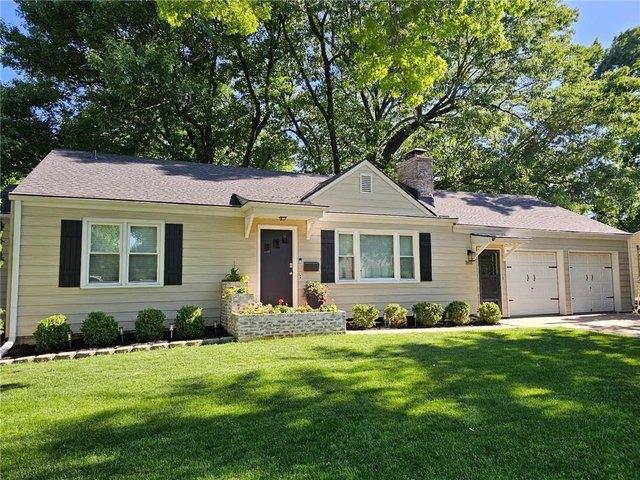 7401 W 65th St, Mission, KS 66202