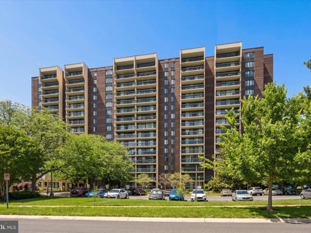 7401 Westlake Ter Apt 607, Bethesda, MD 20817