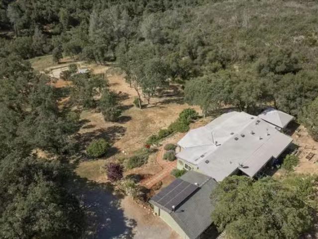 7402 OLD MINERS WAY, MOUNTAIN RANCH, CA 95246 Single Family Re.