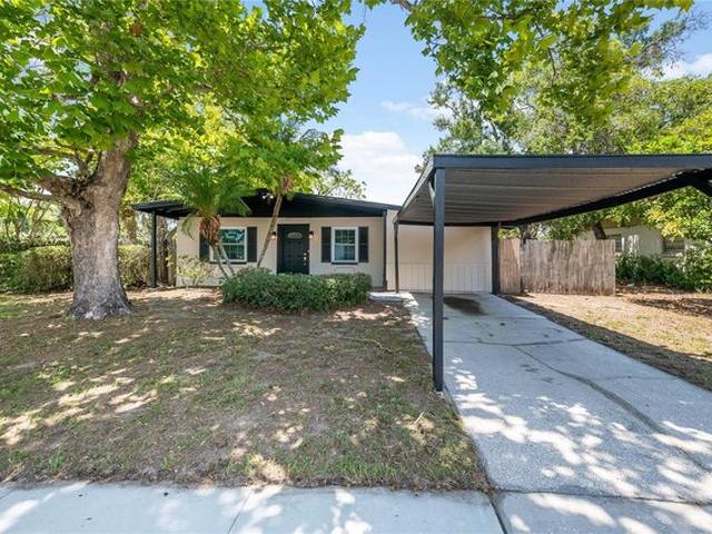 7402 Wishing Well Ct, Tampa, FL 33619