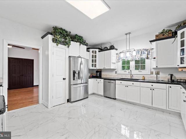 7403 Barrister Court