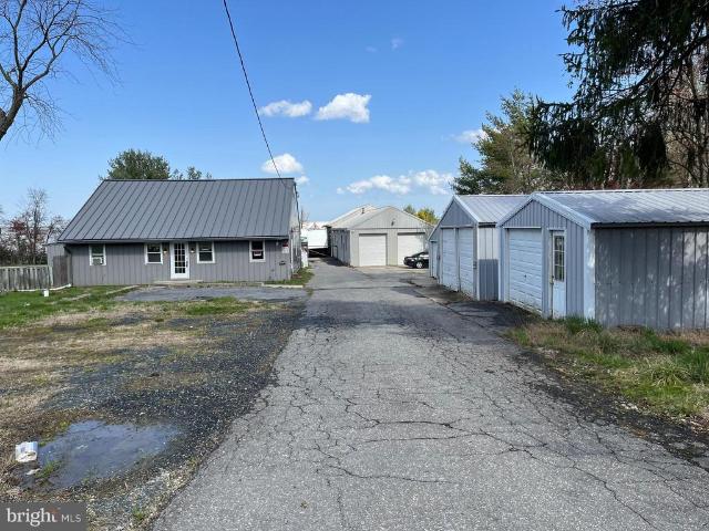 7403 Ridge Road