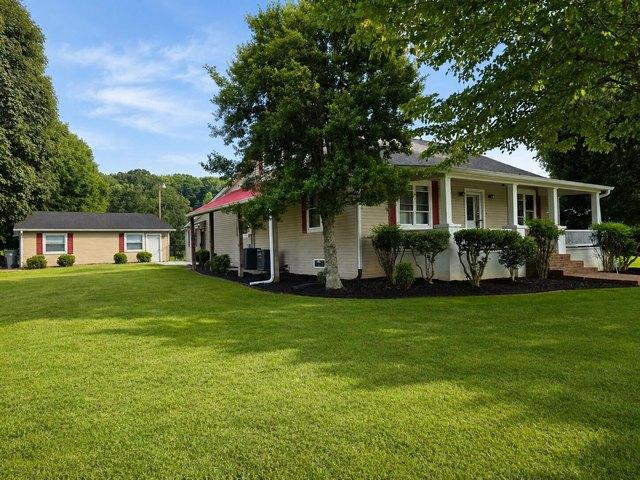 7403 Travis Rd, Talbott, TN 37877