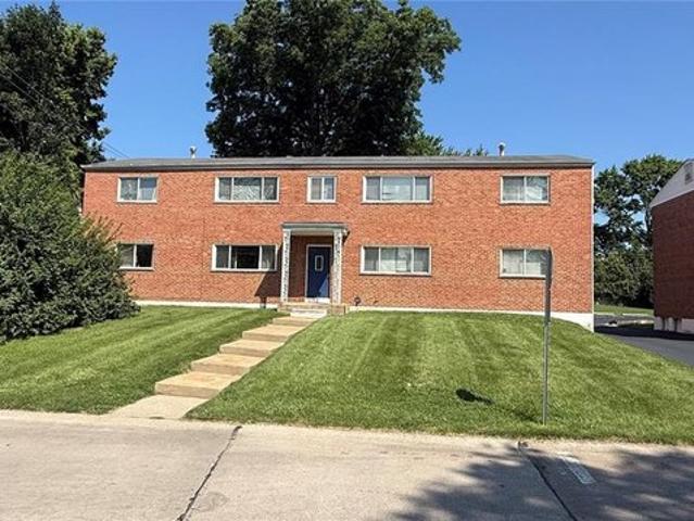 7403 7 Olian Dr, Hazelwood, MO 63042