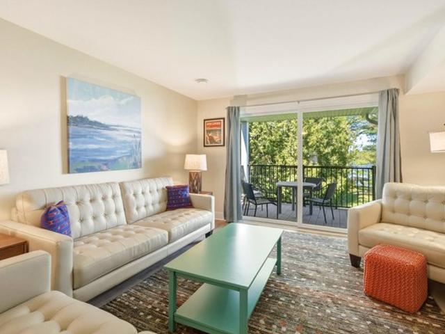740 Centre Pl, Traverse City, MI 49686