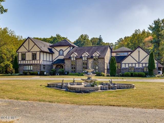740 Garwood Rd, Moorestown, NJ 08057