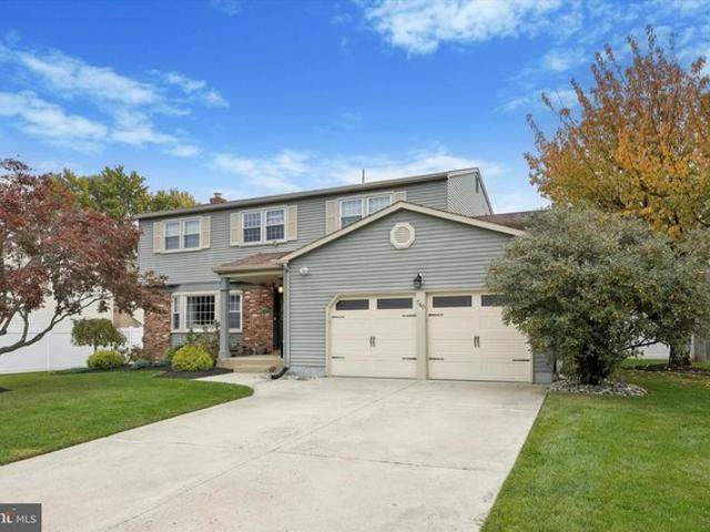 740 Grant Rd, Mount Laurel, NJ 08054