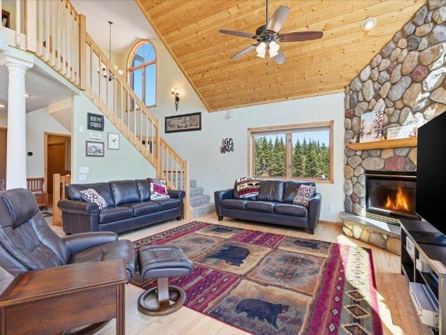 740 E Townline Road S