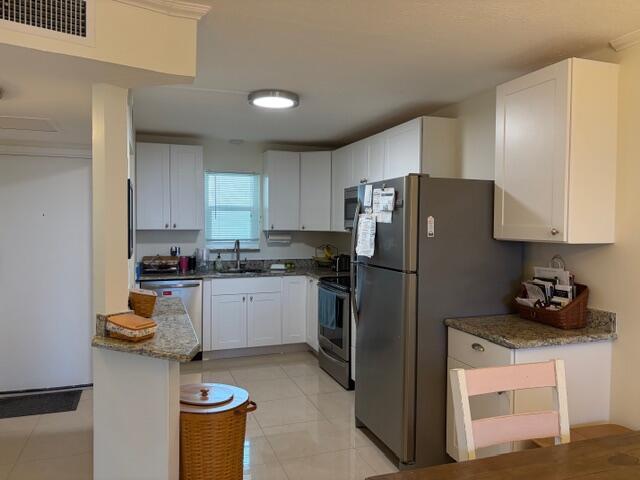 740 E Ocean Ave, Unit 407, Boynton Beach, FL 33435 | MLS #B26014