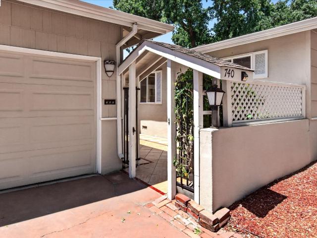 740 Harvard Dr