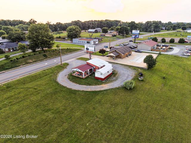 740 N Main St
