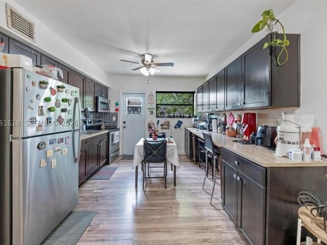 740 NW 135th St, North Miami, FL 33168