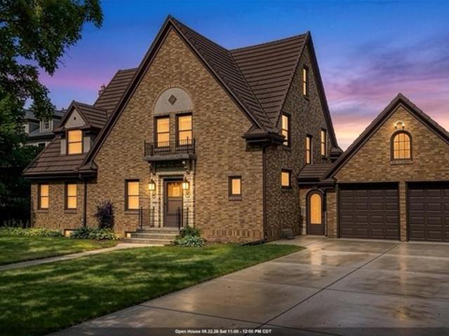 740 S Quincy St, Green Bay, WI 54301