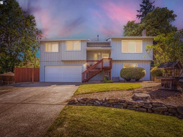 740 SE Camellia Ct, Hillsboro, OR 97123