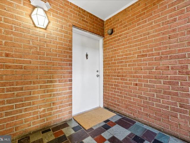 740 Quince Orchard Boulevard # 102