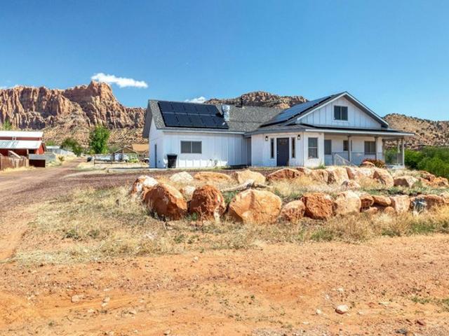 740 W Uzona Ave, Hildale, UT 84784