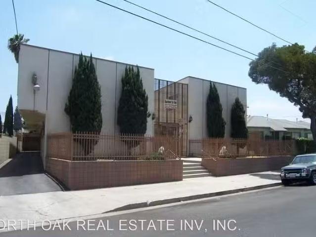 740 W. LACONIA BLVD. APT. 3 740 LACONIA BLVD