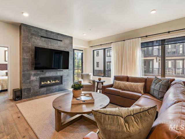 740 Village Drive 306