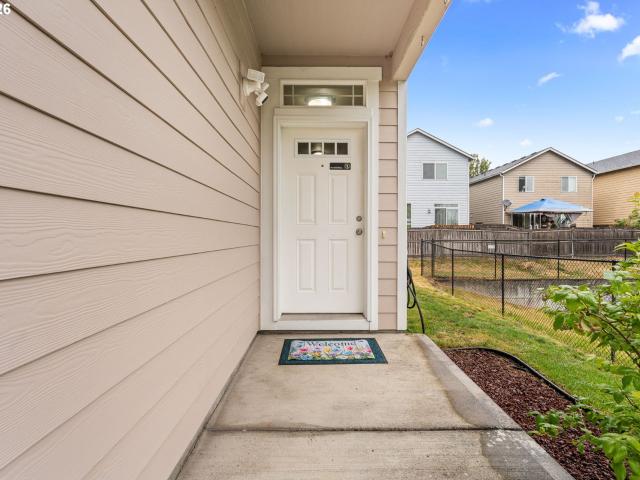 7414 NE 54TH CIR
