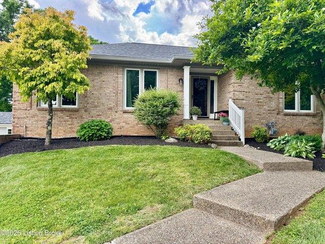 7414 Old Coach Rd, Crestwood, KY 40014