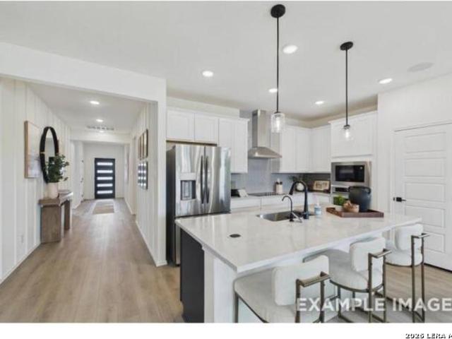 7414 Bloodwood Bay