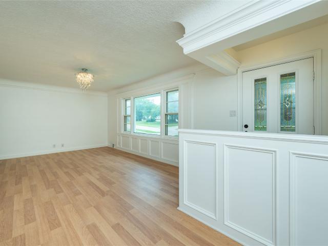 7414 Dennis Drive
