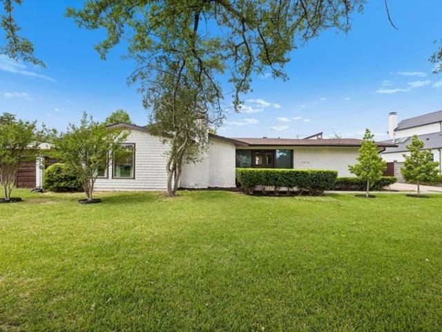 7415 Azalea Ln, Dallas, TX 75230