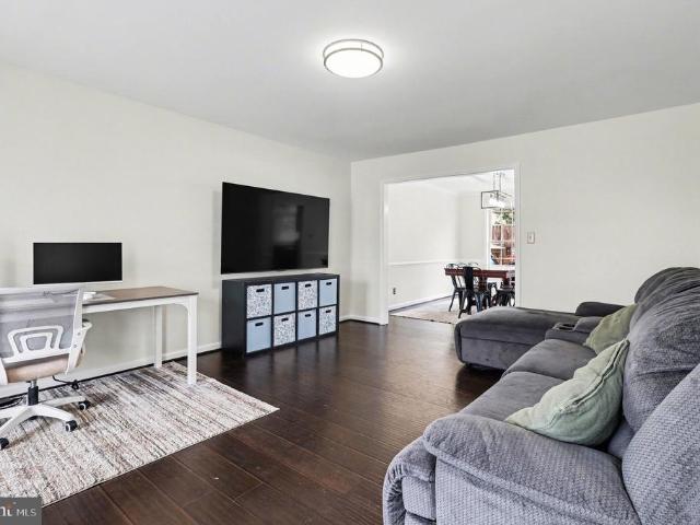 7415 sterling dr