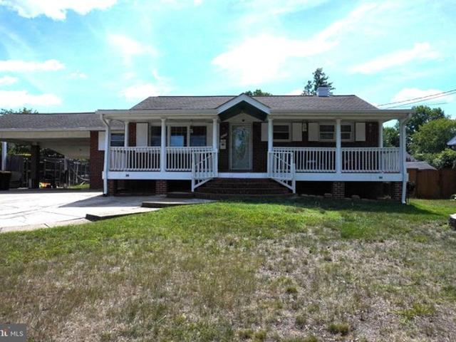 7415 Stinson Rd, Alexandria, VA 22306