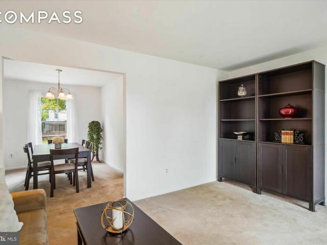7417 Cinnabar Ter, Gaithersburg, MD