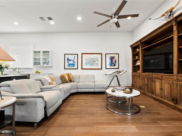 7417 Cordoba Dr