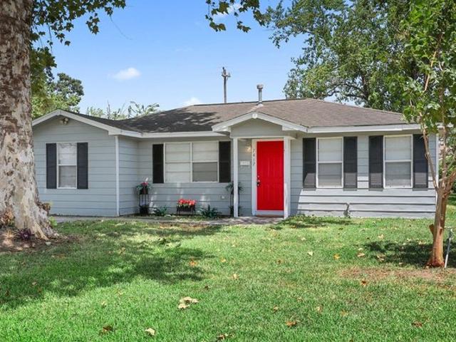 7417 Stephanie Dr, Deer Park, TX 77536