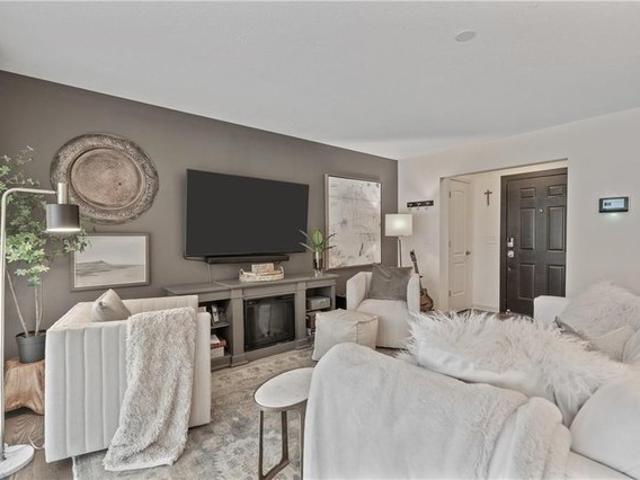 7417 W 102nd Ct Unit 103C, Overland Park, KS 66212