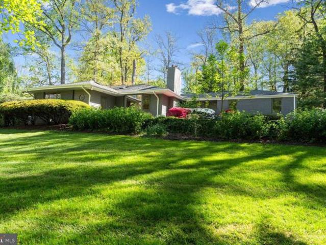7418 Dulany Dr, McLean, VA 22101