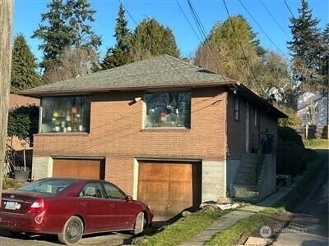 7418 Rainier Ave S, Seattle, WA 98118